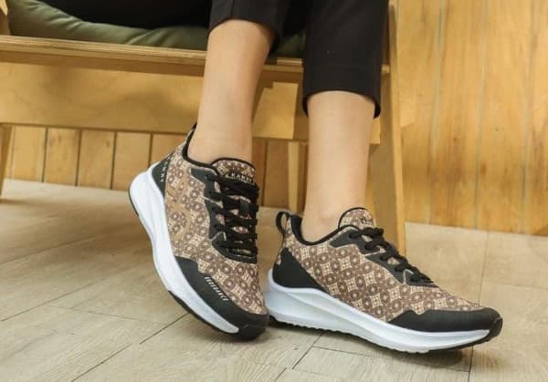 Forewave - Brand & Strategic Consulting